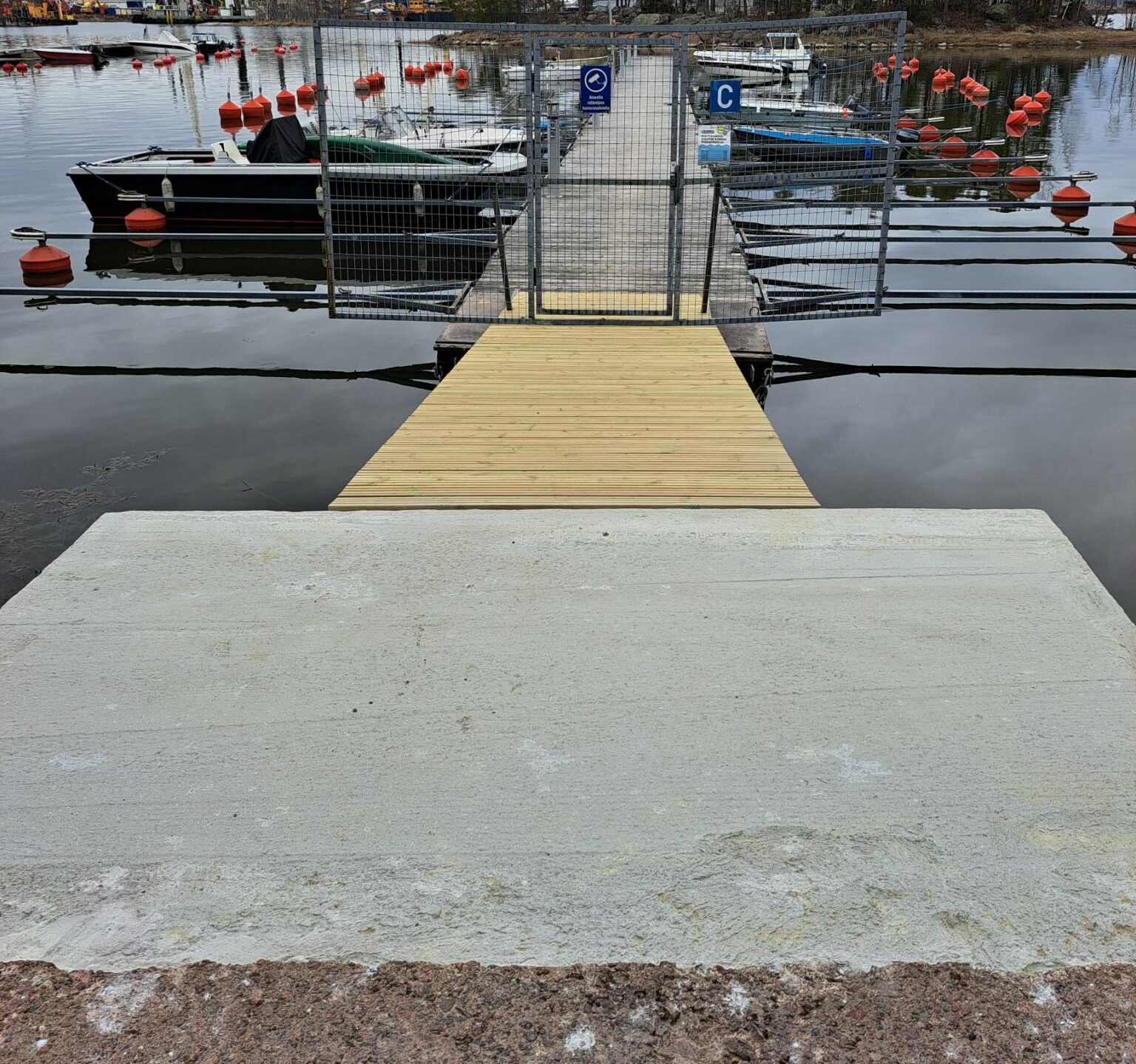 Valkon ja Pernajan Sågsundetin venelaitureiden korjaustyöt päätökseen ...